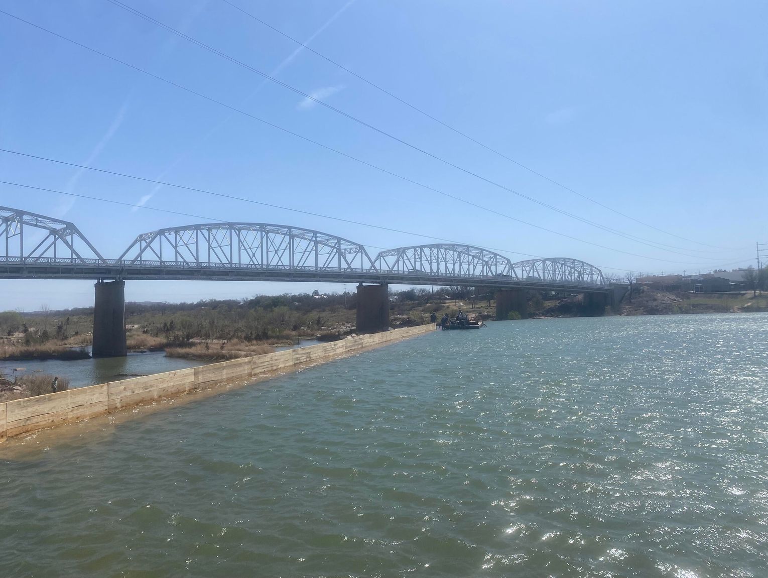 City of Llano Replaces Water Retention Boards on Dam