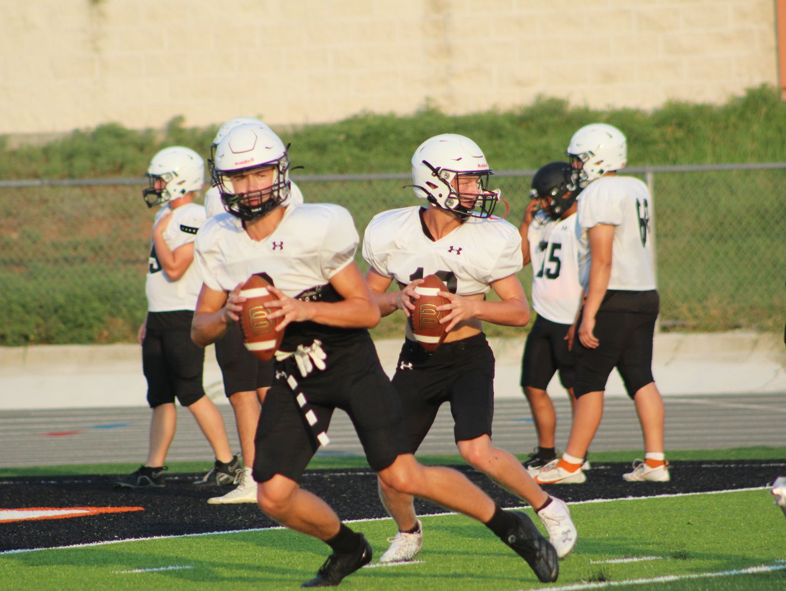 Jackets End First Week with Intrasquad Scrimmage