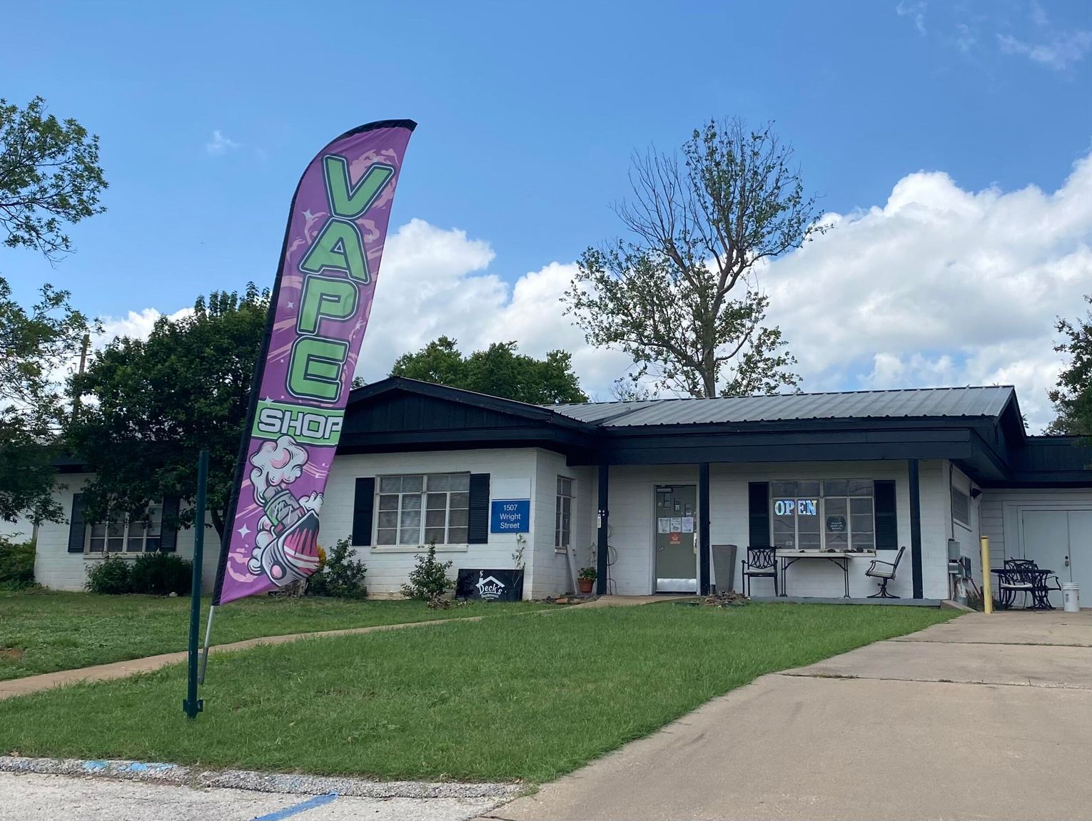 Local Smoke Shops Face Uncertainty as SB 3 Advances