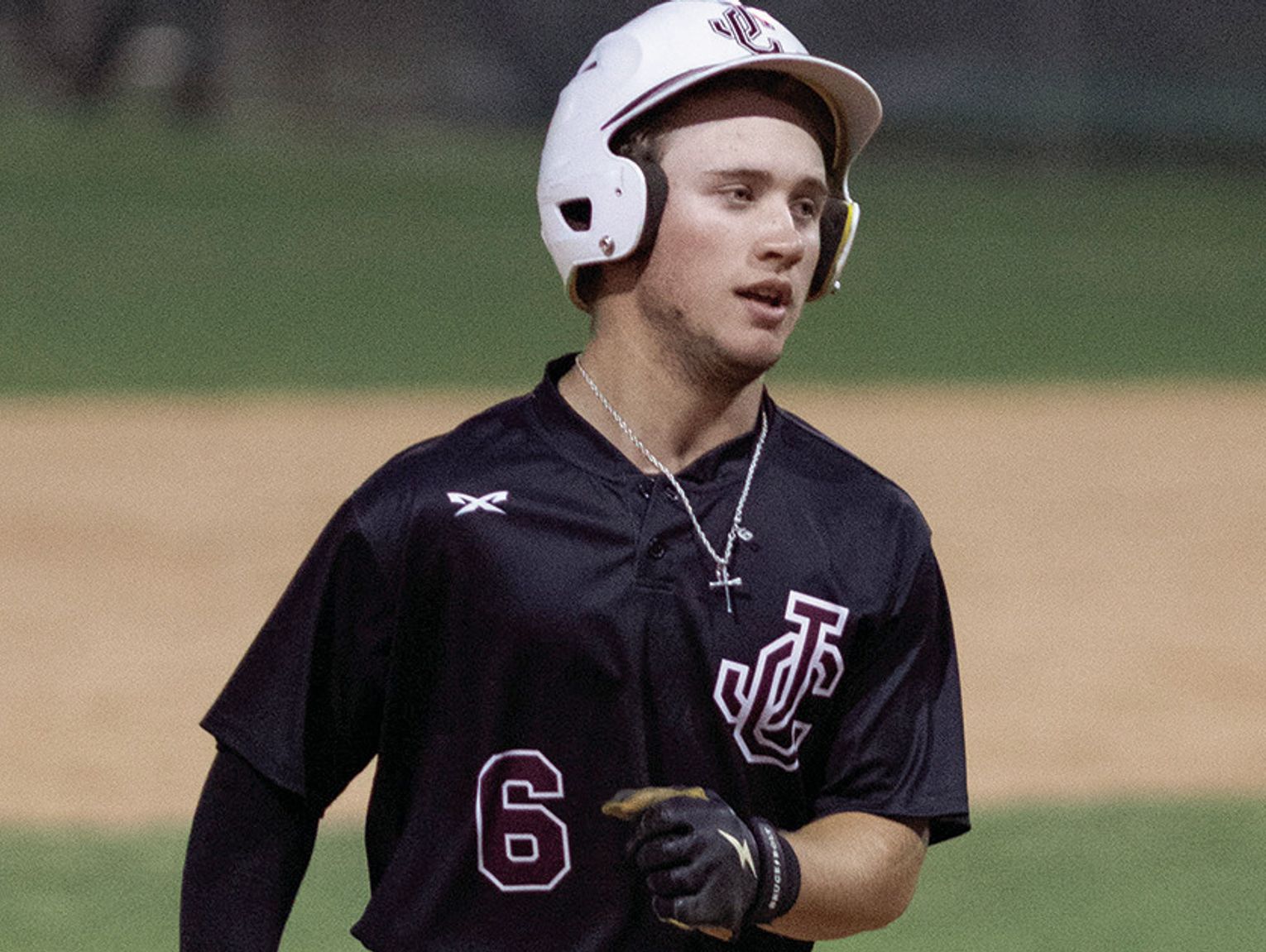 Top-ranked JC Eagles move to 5-0 in district games